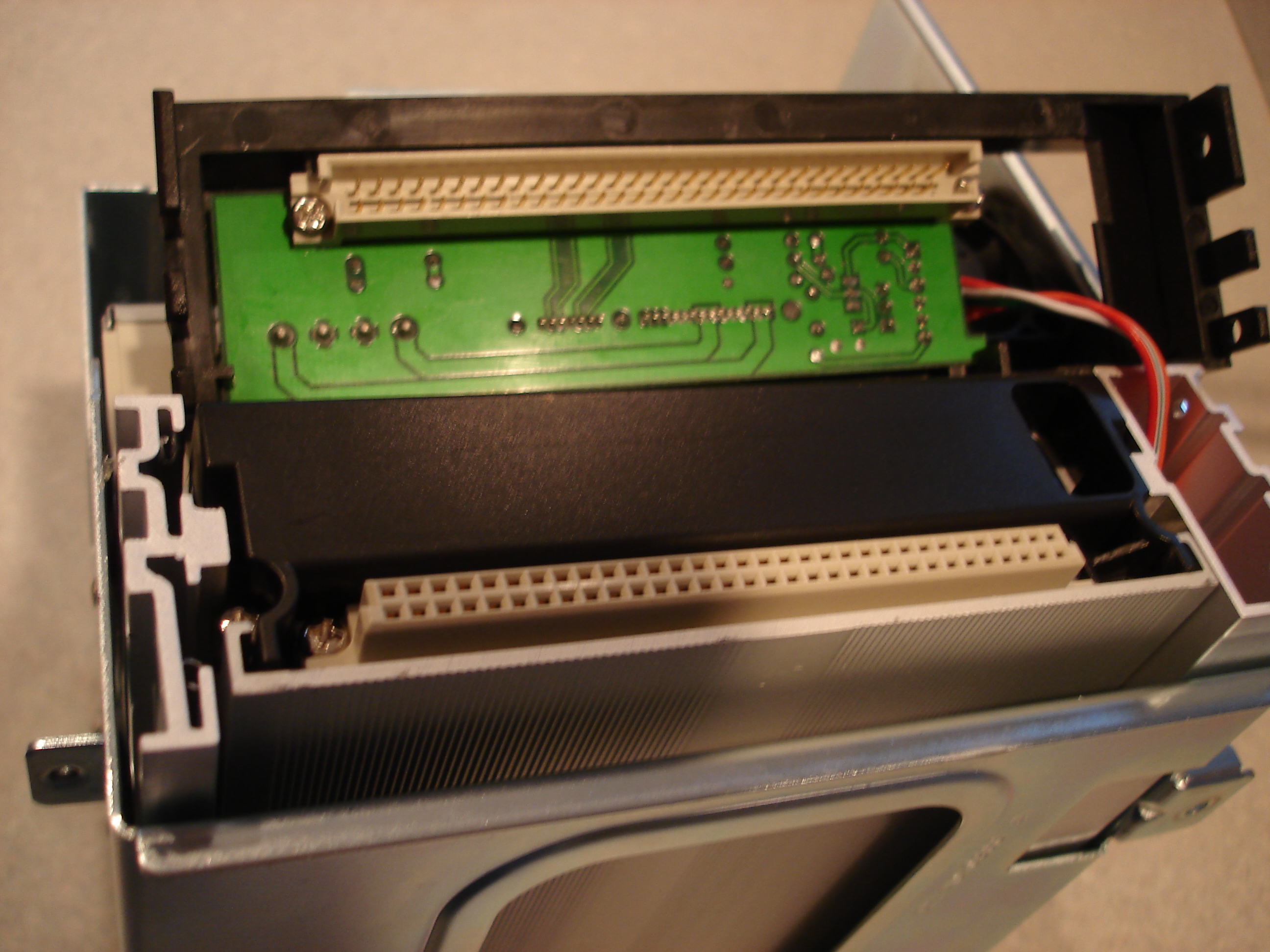 Solved: Broken Sata Connection | Experts Exchange